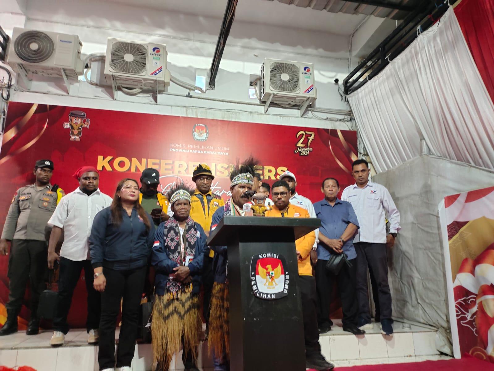 Meskipun Terkendala Silon, Berkas Paslon Gabriel Assem-Lukman Wugaje ... Meskipun Terkendala Silon, Berkas Paslon Gabriel Assem-Lukman Wugaje ...